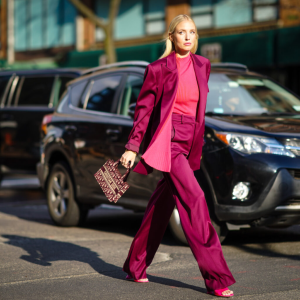 Išrinkta Pantone 2023 metų spalva! Patikrinkite Viva Magenta atspalvio ...